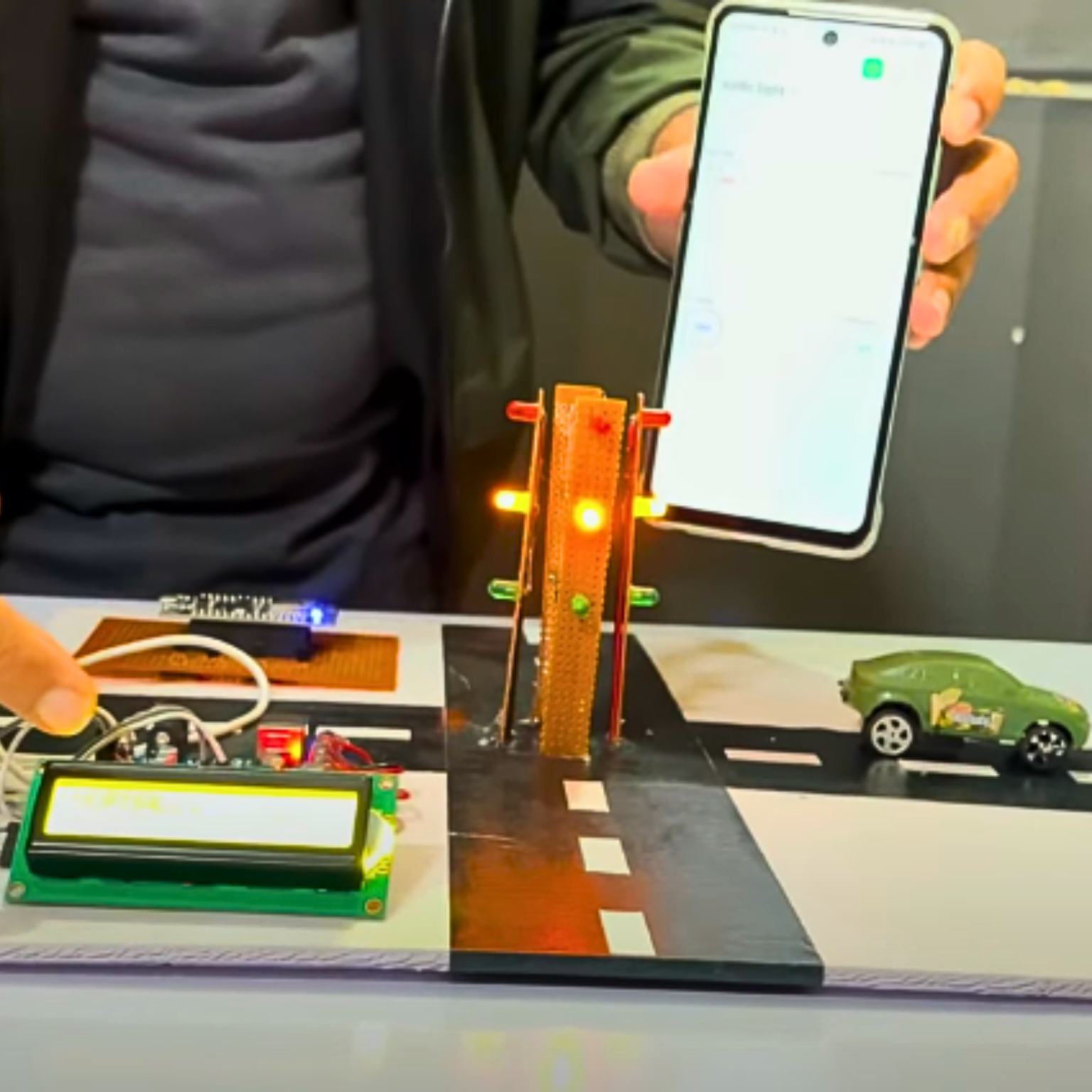 Smart Traffic Light - Life Saving IOT Project | Electrical Bro