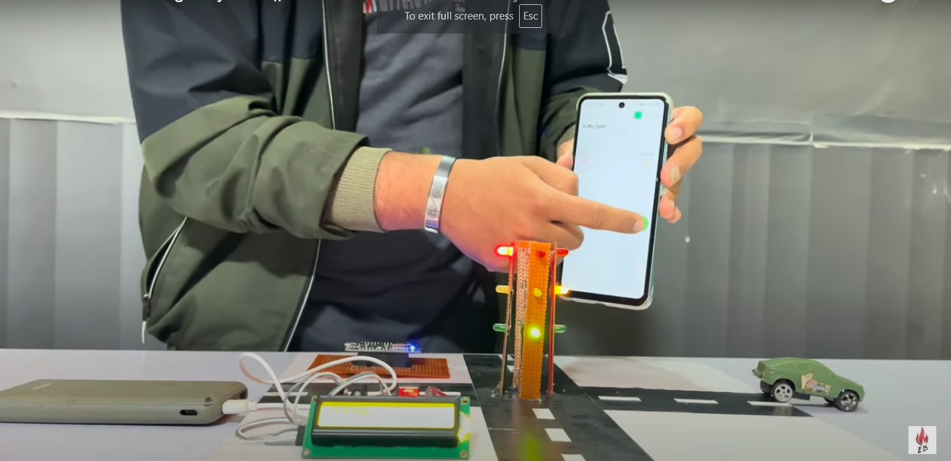 Smart Traffic Light - Life Saving IOT Project | Electrical Bro
